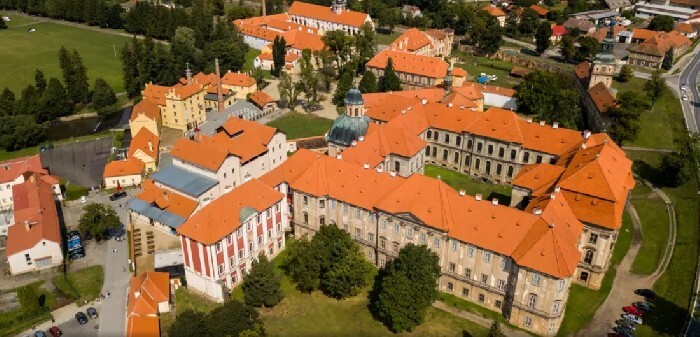 Kláštěr Plasy :: Gympl na cestách